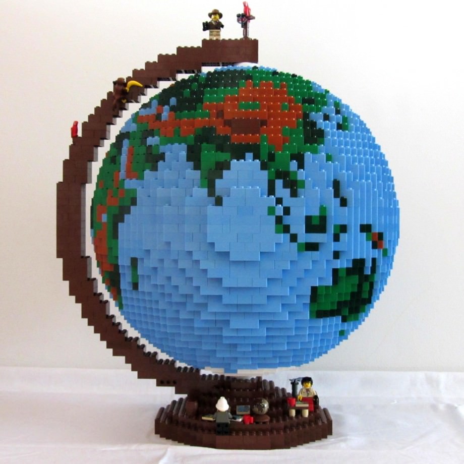 The Lego Globe From 3863 Bricks - Gift Ideas - Creative Spotting